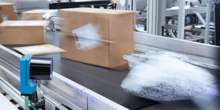 Barcode and QR Code Reader/Decoder with Deep Learning - IndustoAI